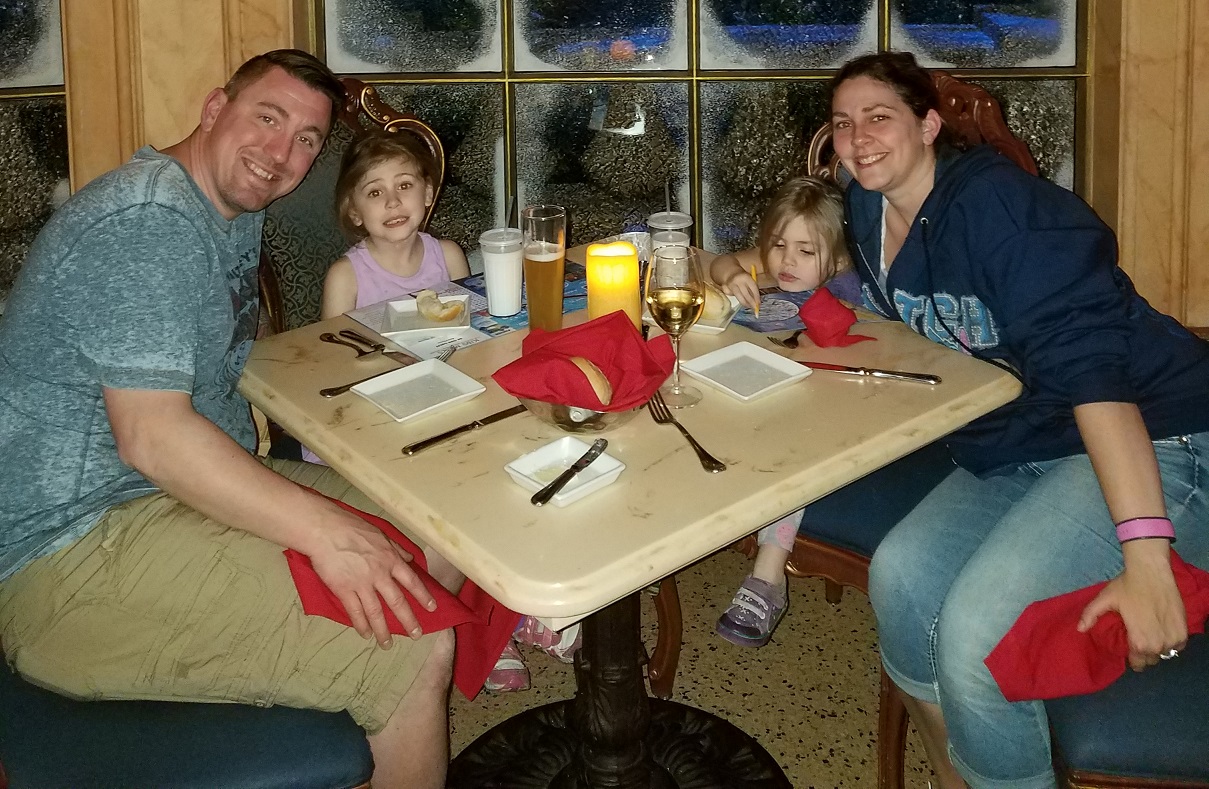 5 Best Quick Service & Sit Down Service Restaurants at Disney World