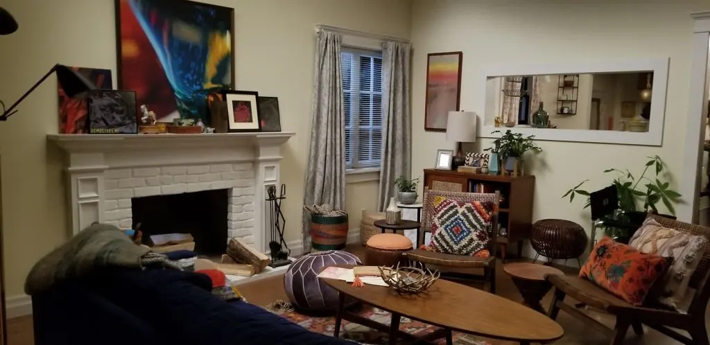 A Behind The Scenes Look At the Single Parents Set