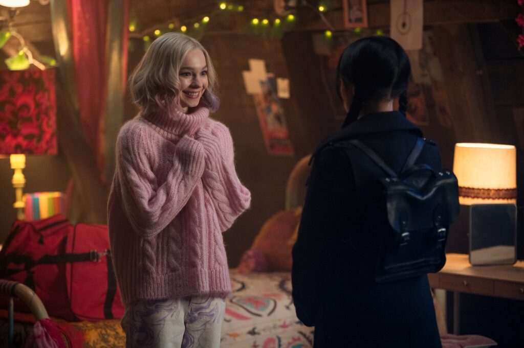 Wednesday Season 1 Review (Netflix Series) - Mama's Geeky