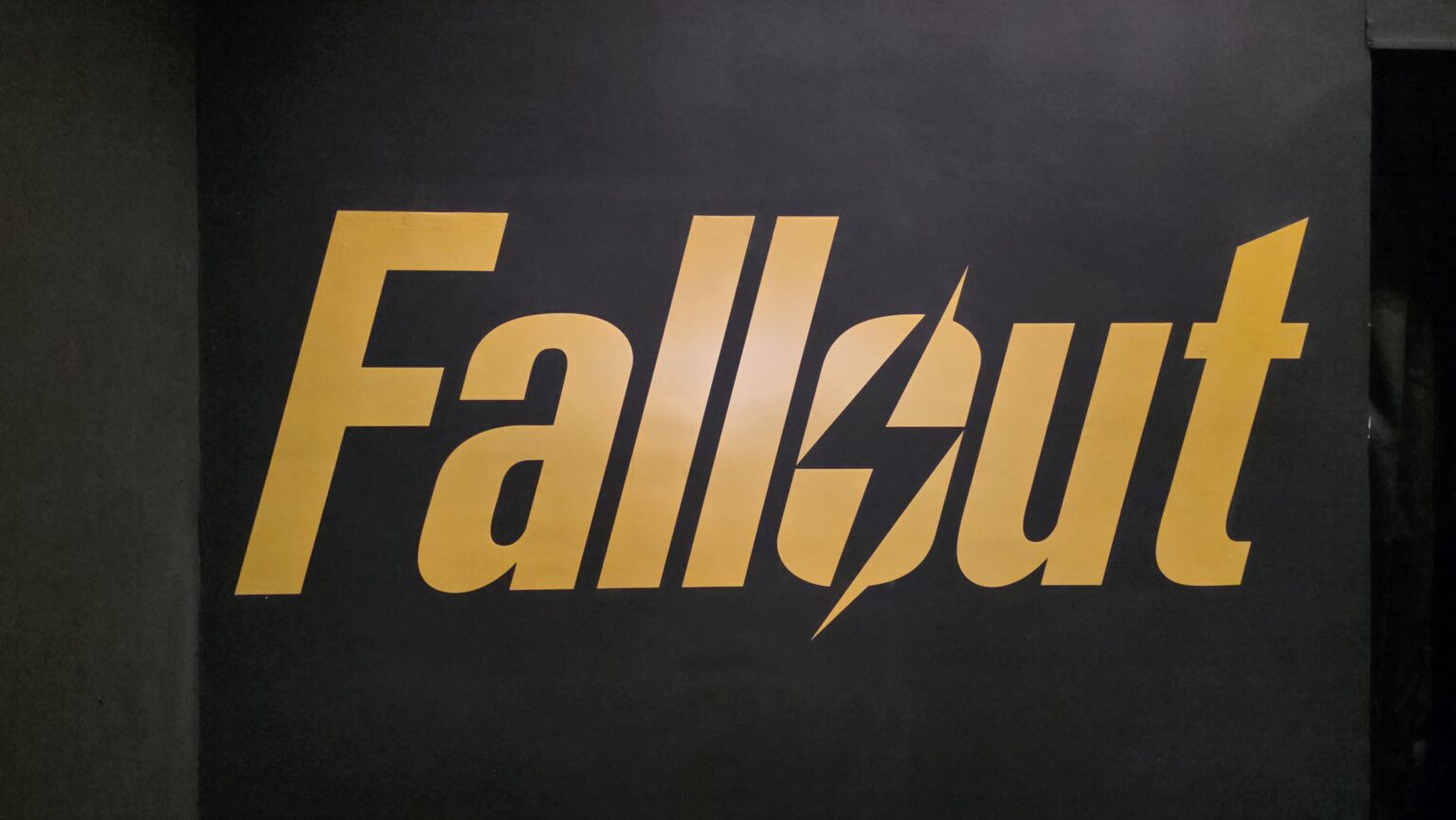 Journey to the Wasteland: A Look Inside the Fallout Halloween Horror ...